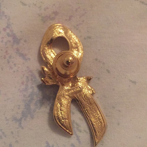 Avon | Jewelry | Vintage Avon Pink Ribbon Pin | Poshmark